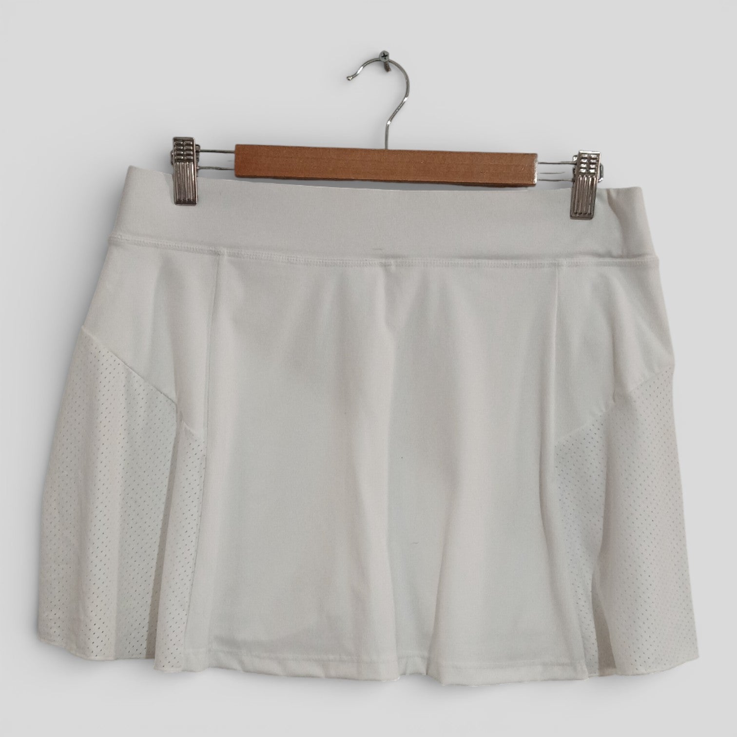 (14) Anko Active | White Skort – The Outback Op Shop Australia